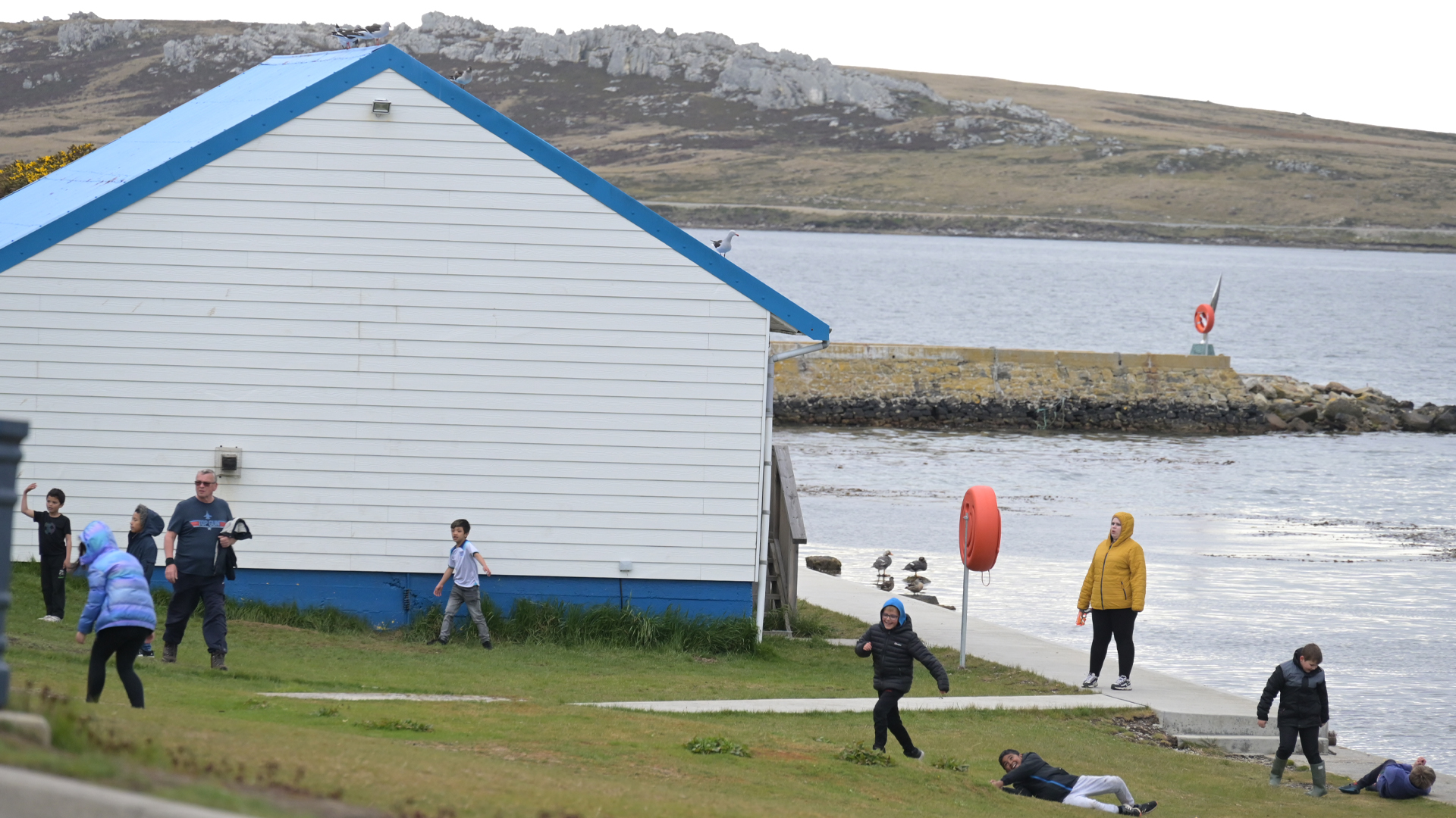 A 42 años de Malvinas, ¿cómo es la vida en las Islas? - DefOnline