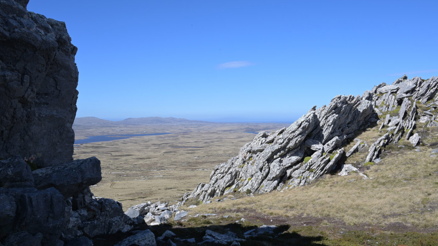 Malvinas: el crudo relato del contraataque sobre monte Longdon